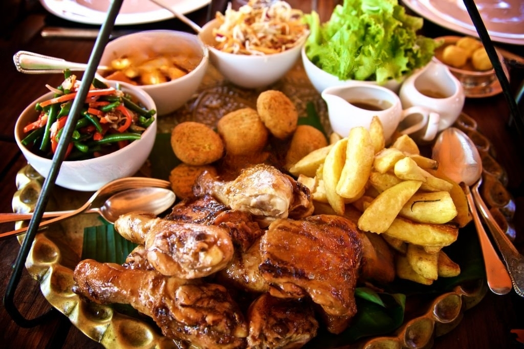 What is a typical Tanzanian meal like?